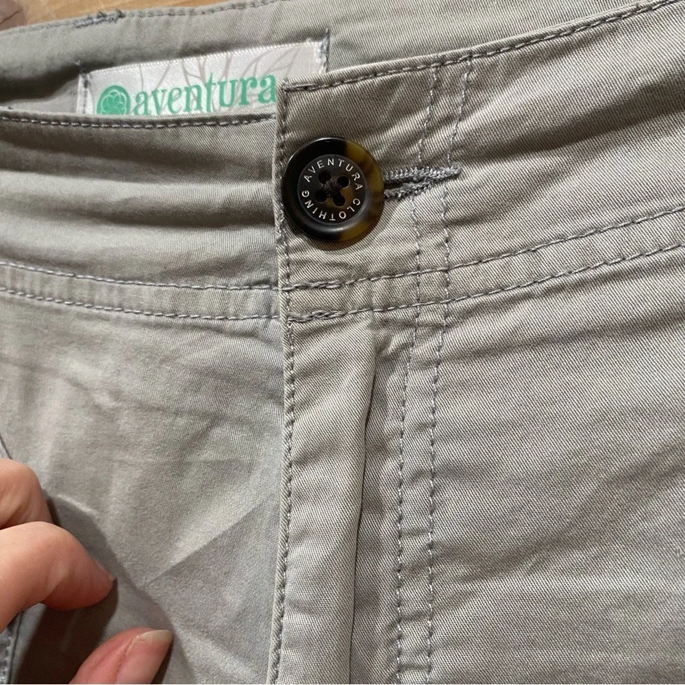 Aventura | Pants & Jumpsuits | Aventura Sz 2 Sage Green Cropped Pant 10 ...